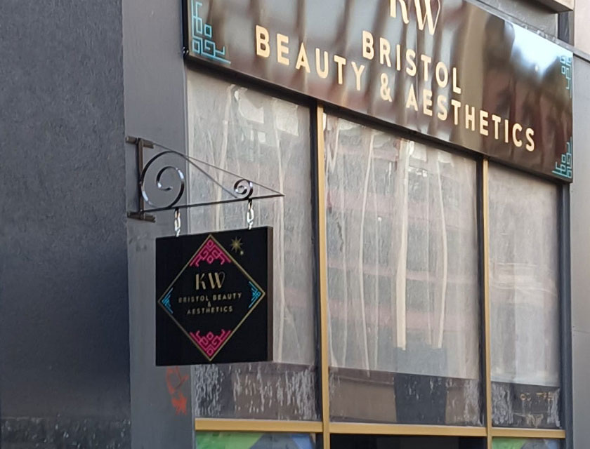 Projecting Signs - UK Based Sign Maker, Signet Signs Ltd