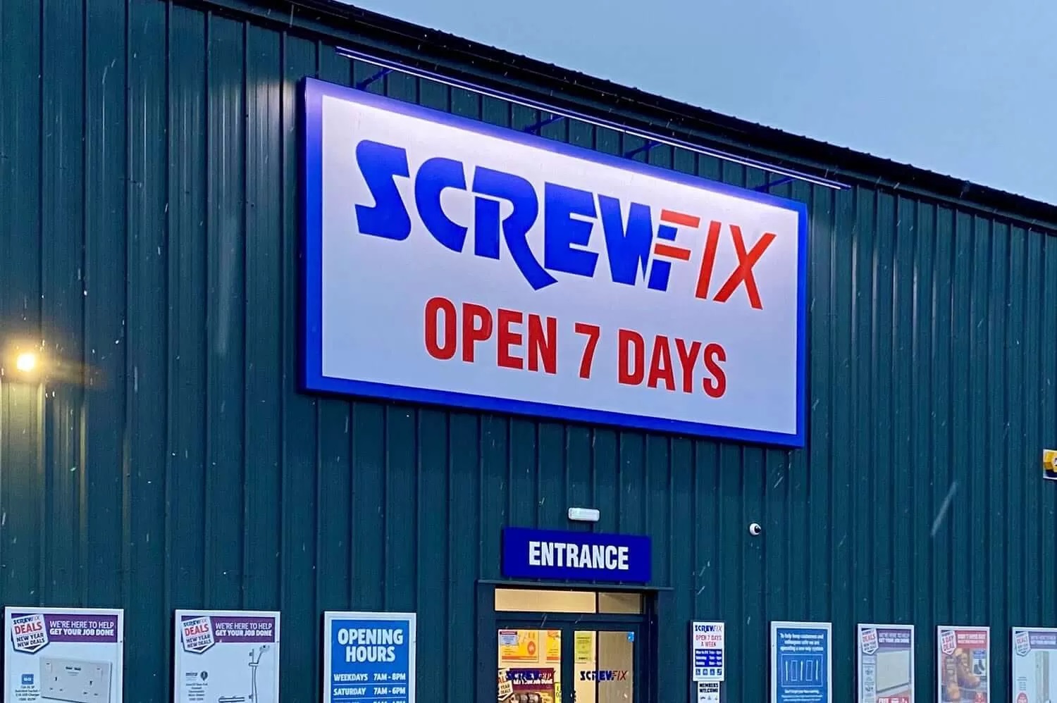 Illuminated Signs | Design & Manufacture | Signet Signs